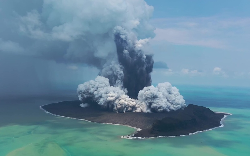 Tonga's Hunga Eruption Was a True Monster! - The Hoard Planet