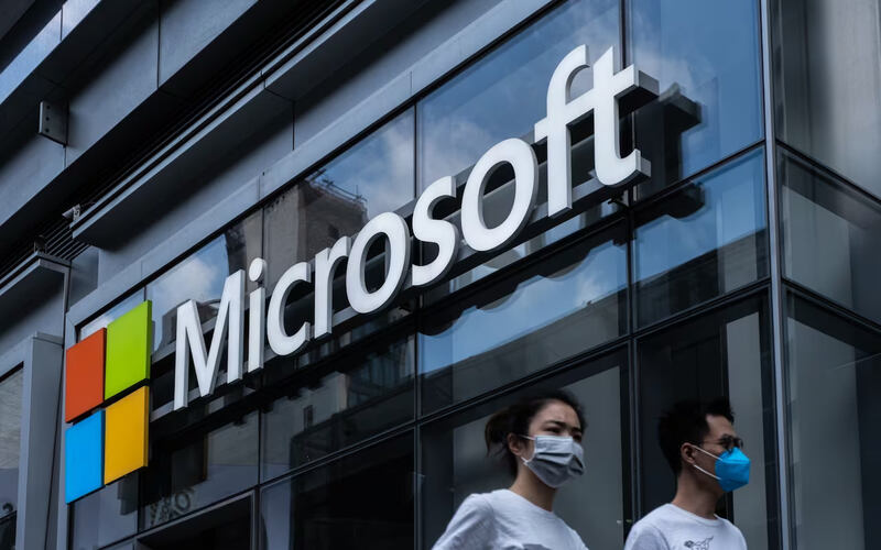 Microsoft Surpasses Apple to Claim the Title of World's Most Valuable Company Amid Smartphone ...